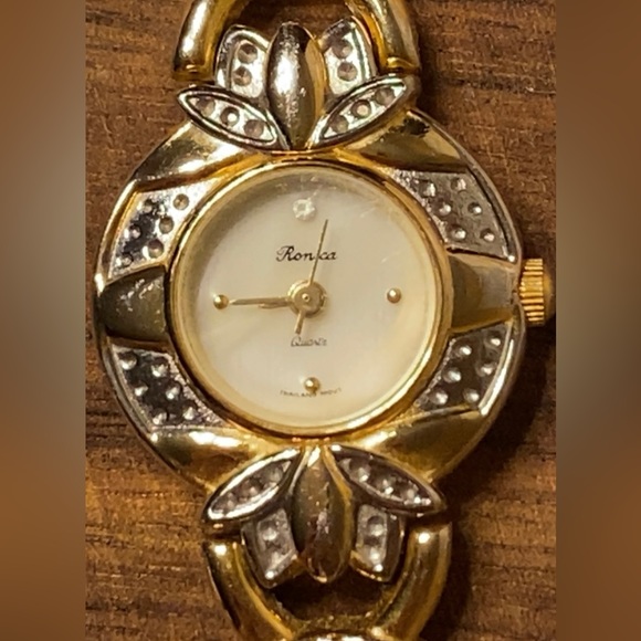 Accessories | Ronica Gold Tone Womens Vintage Quartz Watch Needs New ...